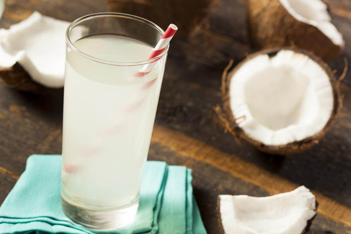 5 Benefícios da água de coco para a nossa saúde