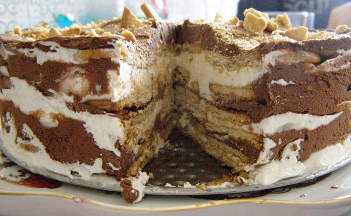 Bolo de bolacha com natas e mousse de chocolate (fácil de fazer e tão ...